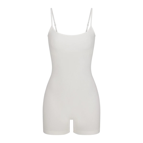 SKIMS | Pants & Jumpsuits | Nwt Skims Soft Lounge Scoop Onesie Xl ...